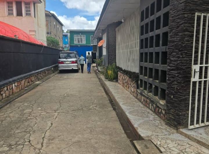 Maison à vendre au centre ville de Lubumbashi – Etoile immo service